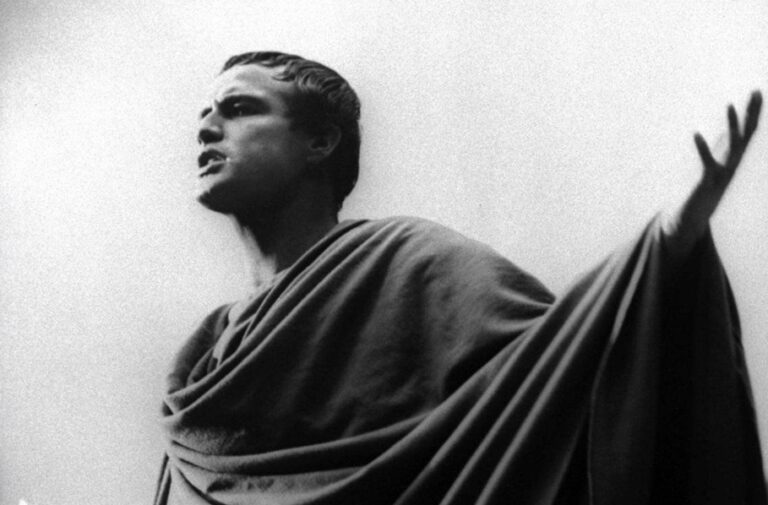 EPÍMONE » Significado, Uso Y 10 Ejemplos Explicativos